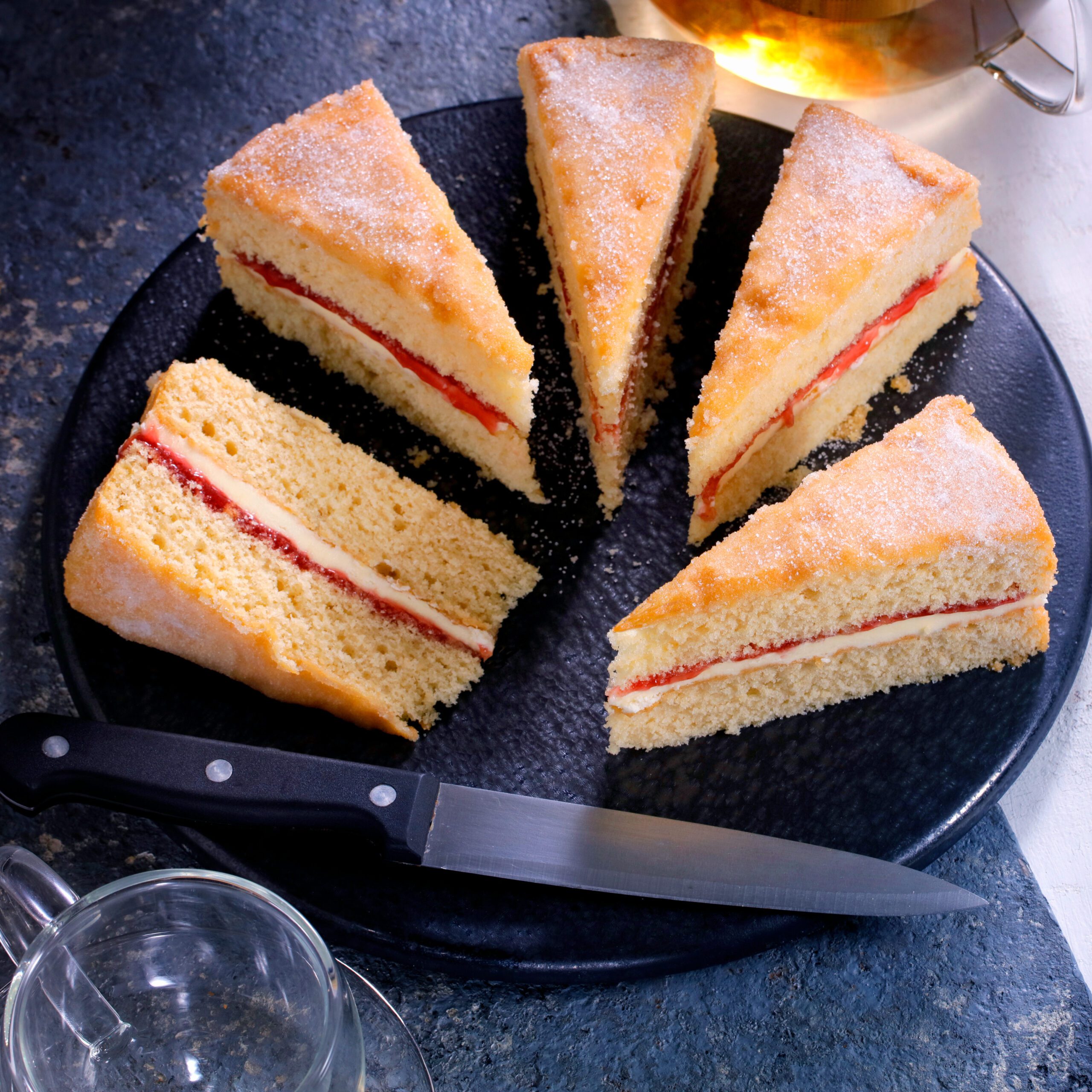 Raspberry Victoria Sponge - Mademoiselle Desserts UK
